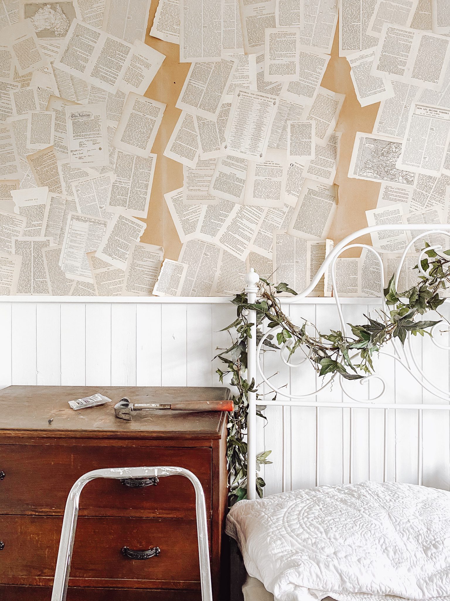 DIY BOOK PAGE WALL – Making Home Matter