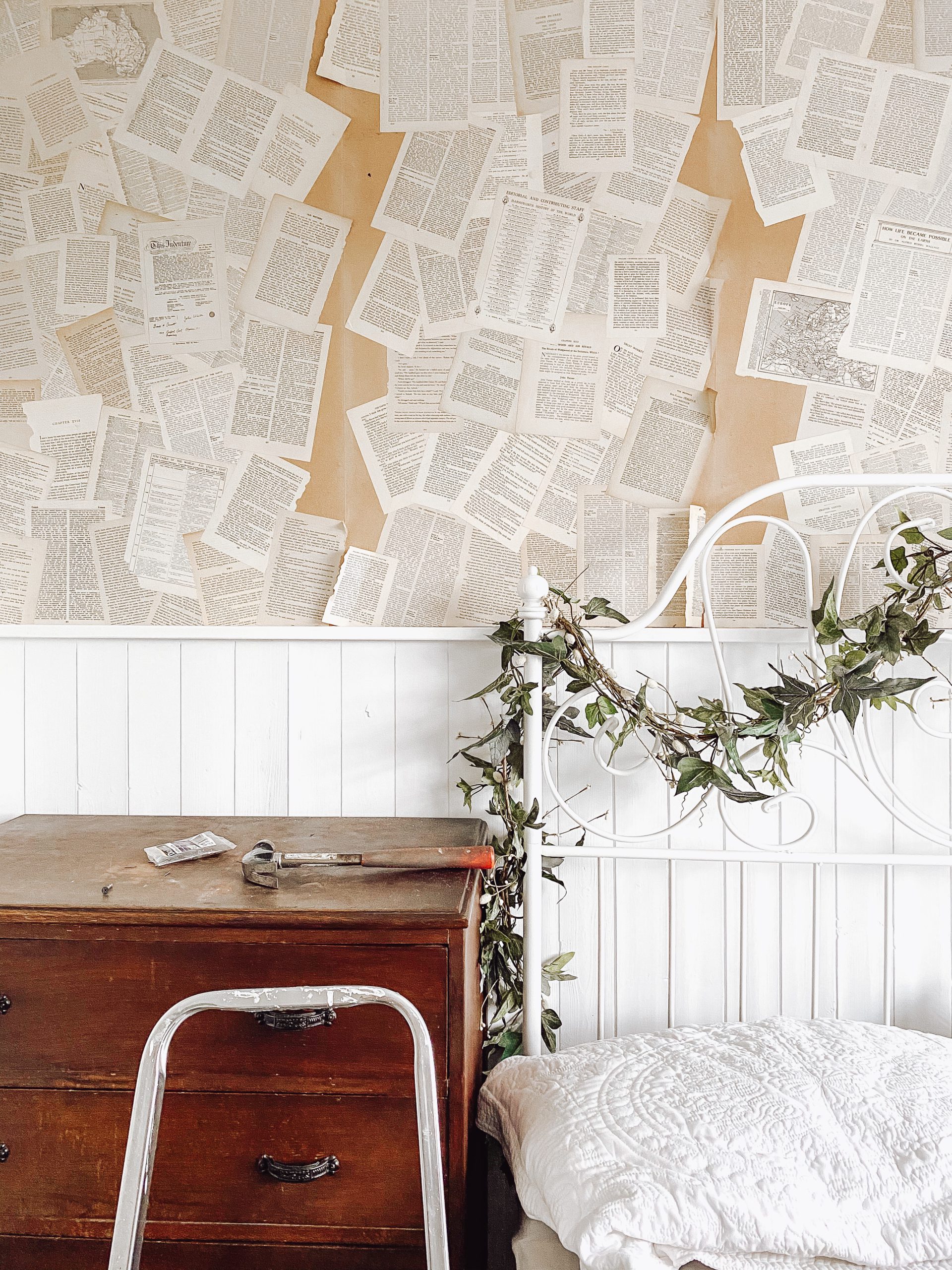 DIY BOOK PAGE WALL – Making Home Matter